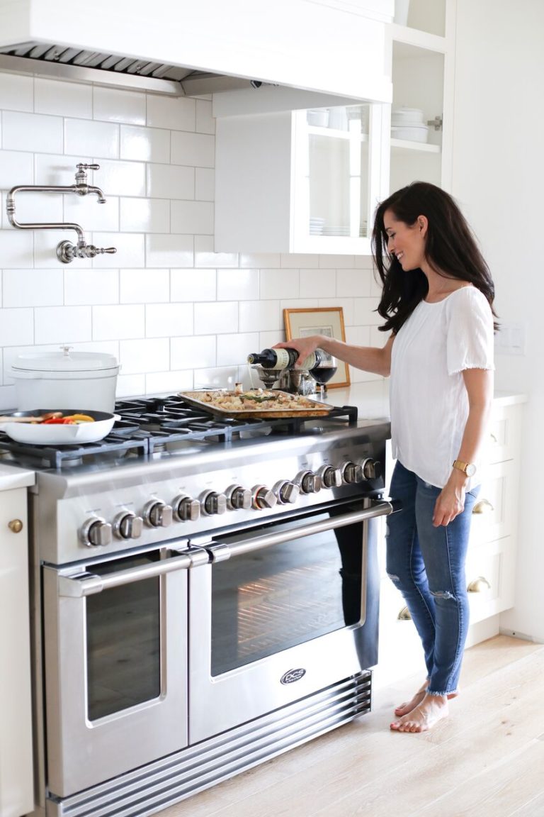 What to Look for When Buying a Cooking Range - Fraiche Living
