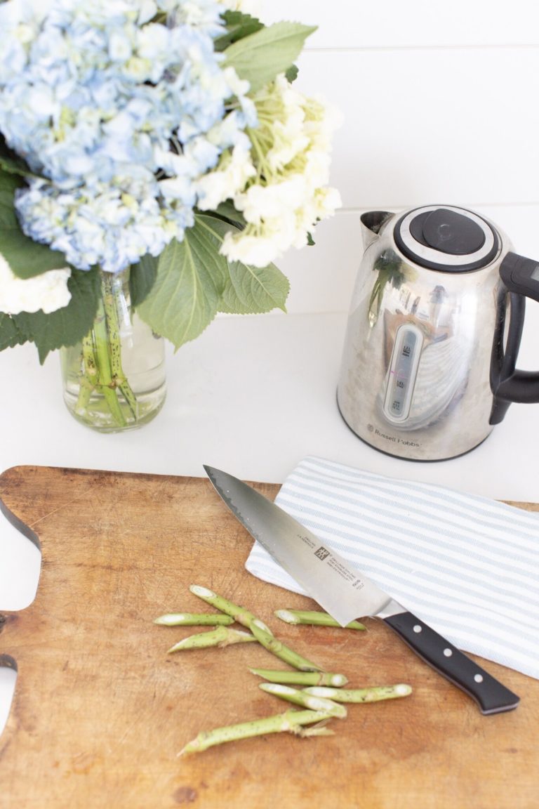 How to Revive Wilted Hydrangeas - Fraiche Living