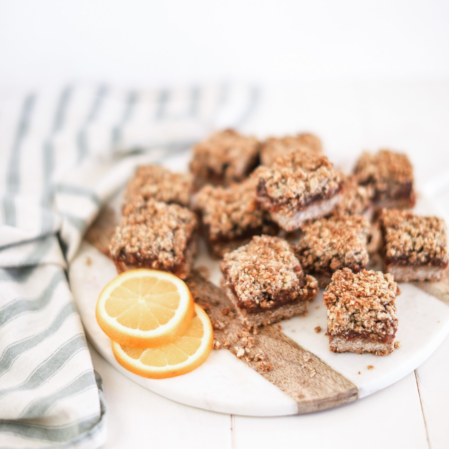 Healthier Date Bars - Fraiche Living