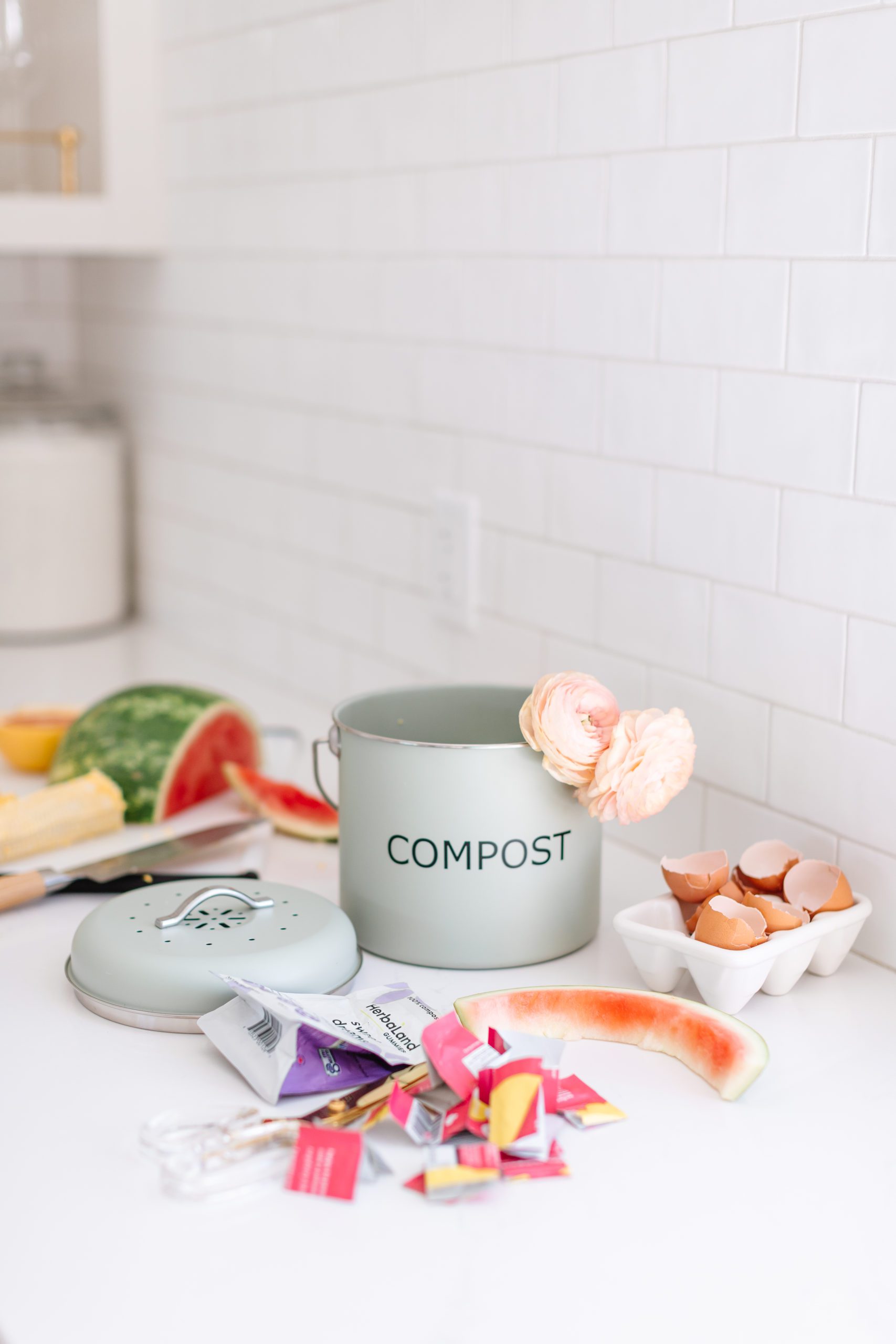 Guide to Kitchen Composting - Fraiche Living